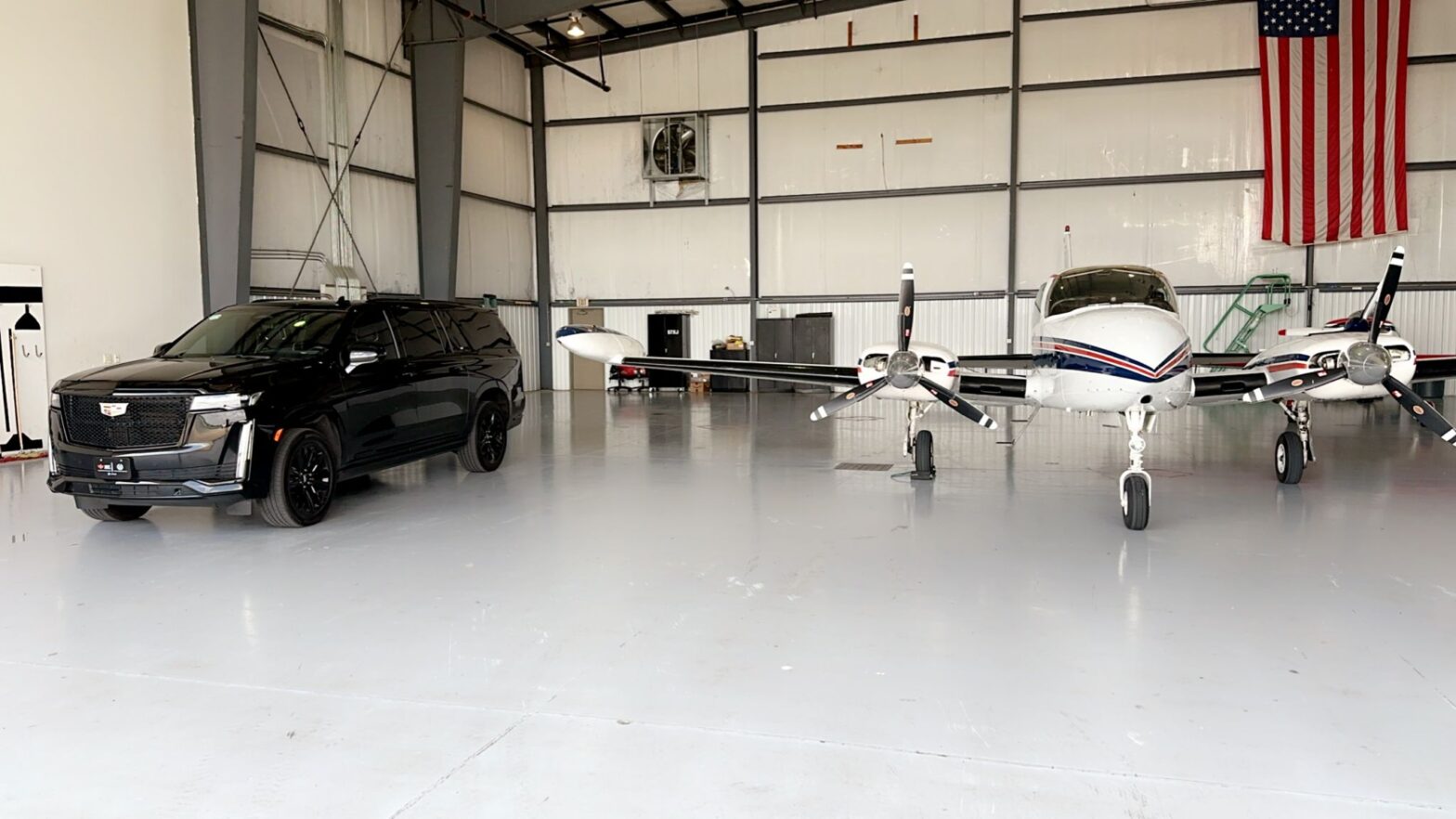Indianapolis Airport Service - Limousine Service & Airport Shuttles